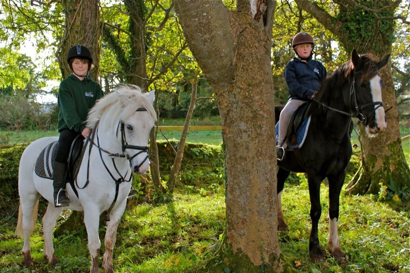 Burnham Horse Riding Centre Dingle | Summer Pony camps Dingle | Horse ...